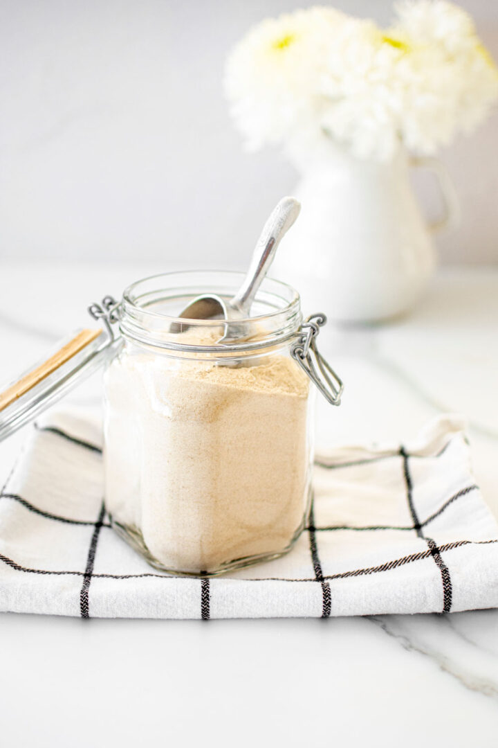 12 Best Flours to Bake With | Mimi's Organic Eats
