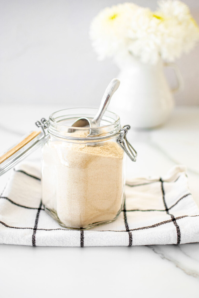 12 Best Flours to Bake With | Mimi's Organic Eats
