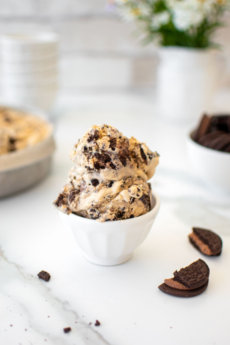 Cookies and Cream Coffee Ice Cream | Mimi's Organic Eats