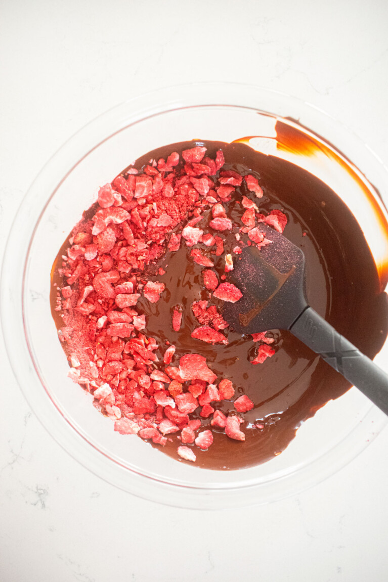 Strawberry Chocolate Bars | Mimi's Organic Eats