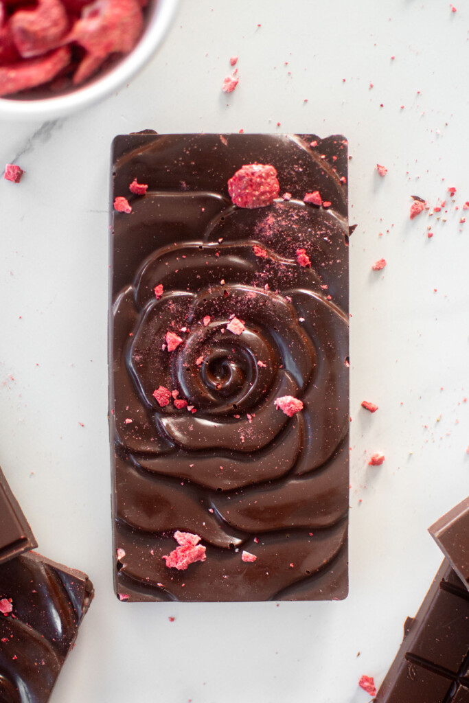 Strawberry Chocolate Bars | Mimi's Organic Eats