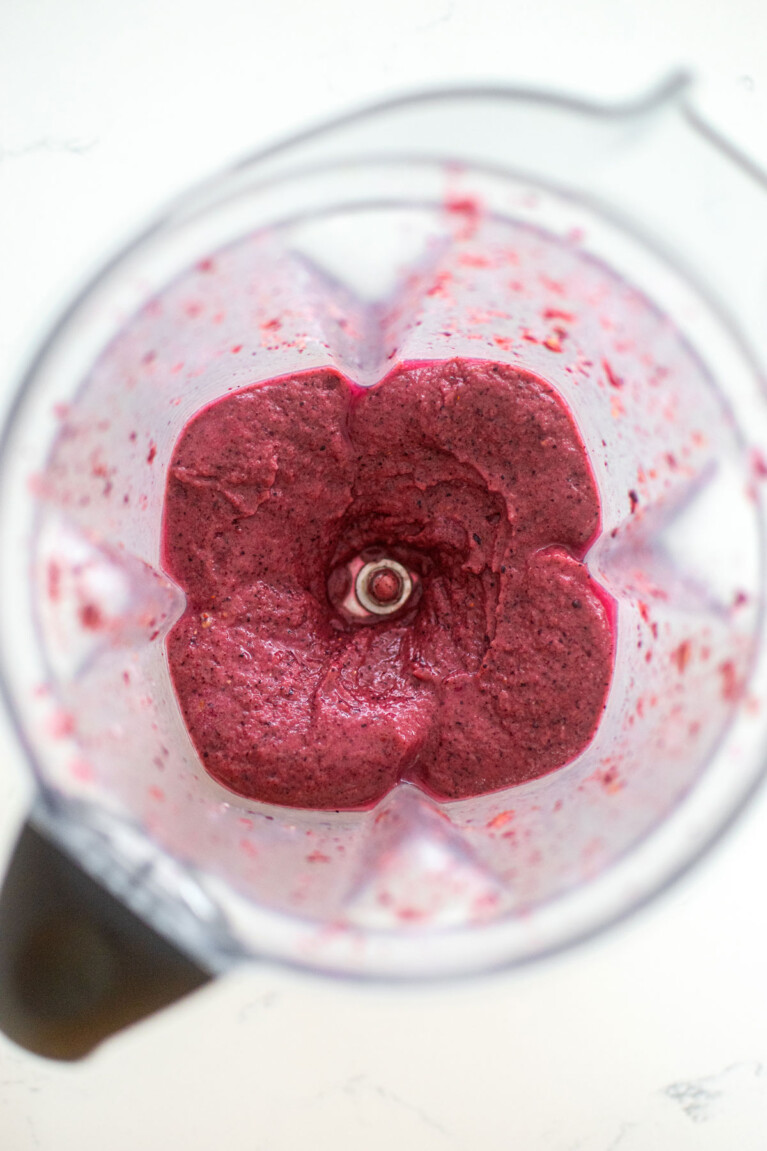 Lemon Blueberry Smoothie | Mimi's Organic Eats